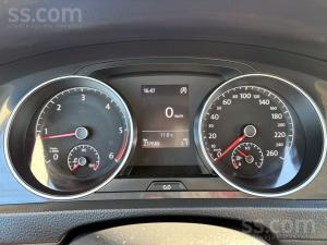 Grey Volkswagen Golf 2017 in Riga, with an engine capacity of 1.60 L and mileage of 238 thousand km for 5990 €, photo 12 on AUTOMOTO.COM.LV