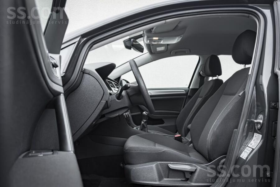 Pelēks Volkswagen Golf 2017 Rīga, ar dzinēja tilpumu 1.60 L un nobraukumu 160 tūkst. km par 10650 €, foto 8 vietnē AUTOMOTO.COM.LV