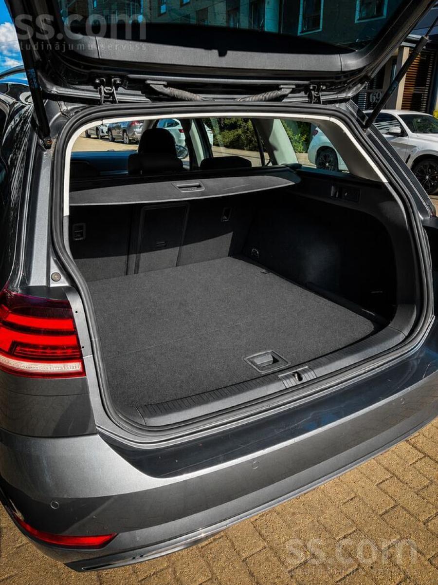 Pelēks Volkswagen Golf 2017 Rīga, ar dzinēja tilpumu 1.40 L un nobraukumu 133 tūkst. km par 11500 €, foto 11 vietnē AUTOMOTO.COM.LV