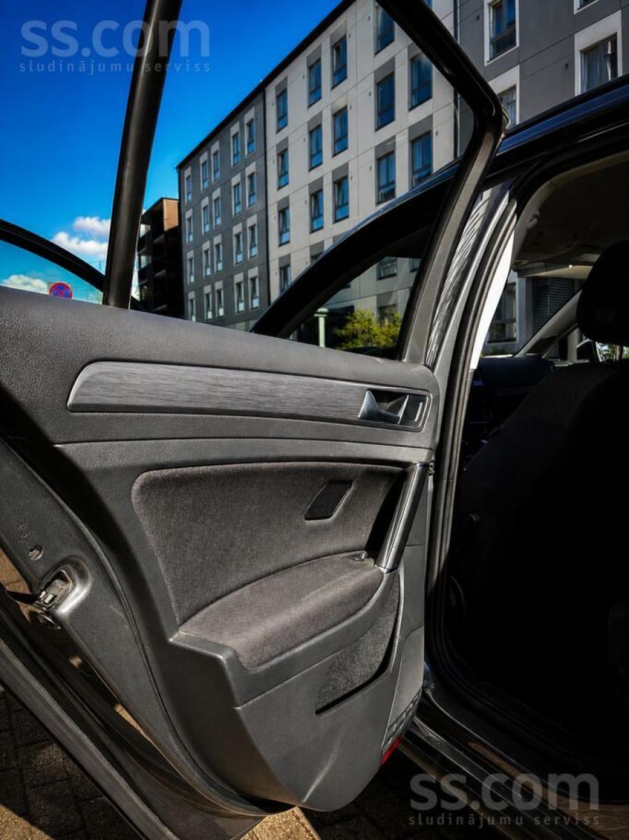 Pelēks Volkswagen Golf 2017 Rīga, ar dzinēja tilpumu 1.40 L un nobraukumu 133 tūkst. km par 11500 €, foto 13 vietnē AUTOMOTO.COM.LV