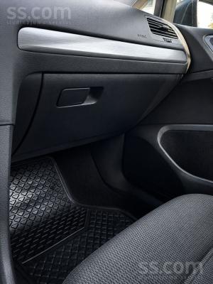 Pelēks Volkswagen Golf 2017 Rīga, ar dzinēja tilpumu 1.40 L un nobraukumu 133 tūkst. km par 11500 €, foto 20 vietnē AUTOMOTO.COM.LV
