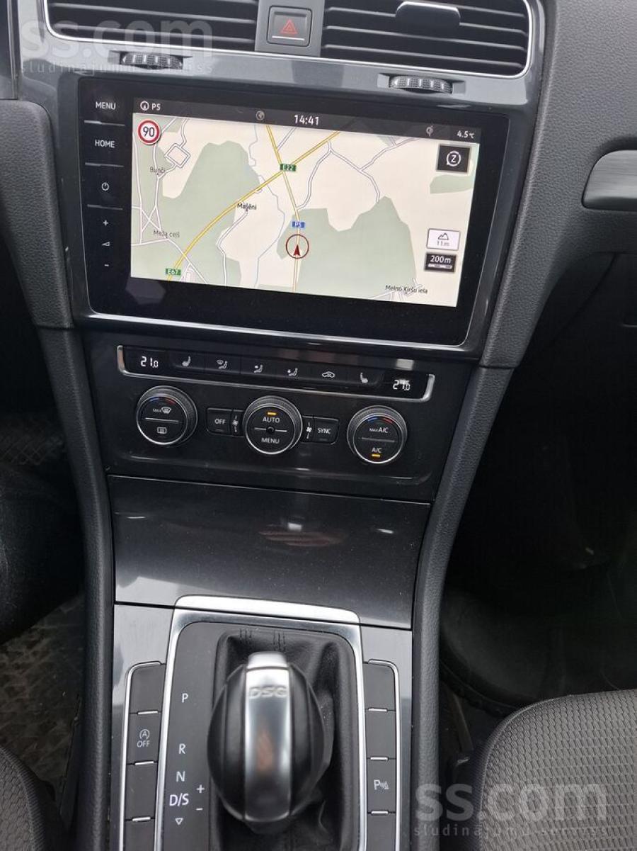 Pelēks Volkswagen Golf 2017 Rīga, ar dzinēja tilpumu 1.60 L un nobraukumu 179 tūkst. km par 8990 €, foto 8 vietnē AUTOMOTO.COM.LV