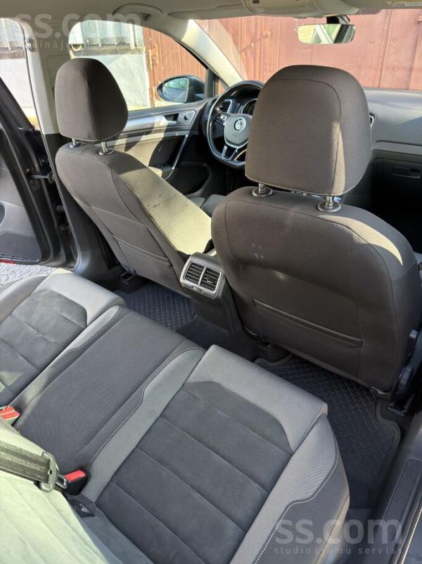 Grey Volkswagen Golf 2017 in Riga, with an engine capacity of 1.40 L and mileage of 260 thousand km for 7700 €, photo 7 on AUTOMOTO.COM.LV