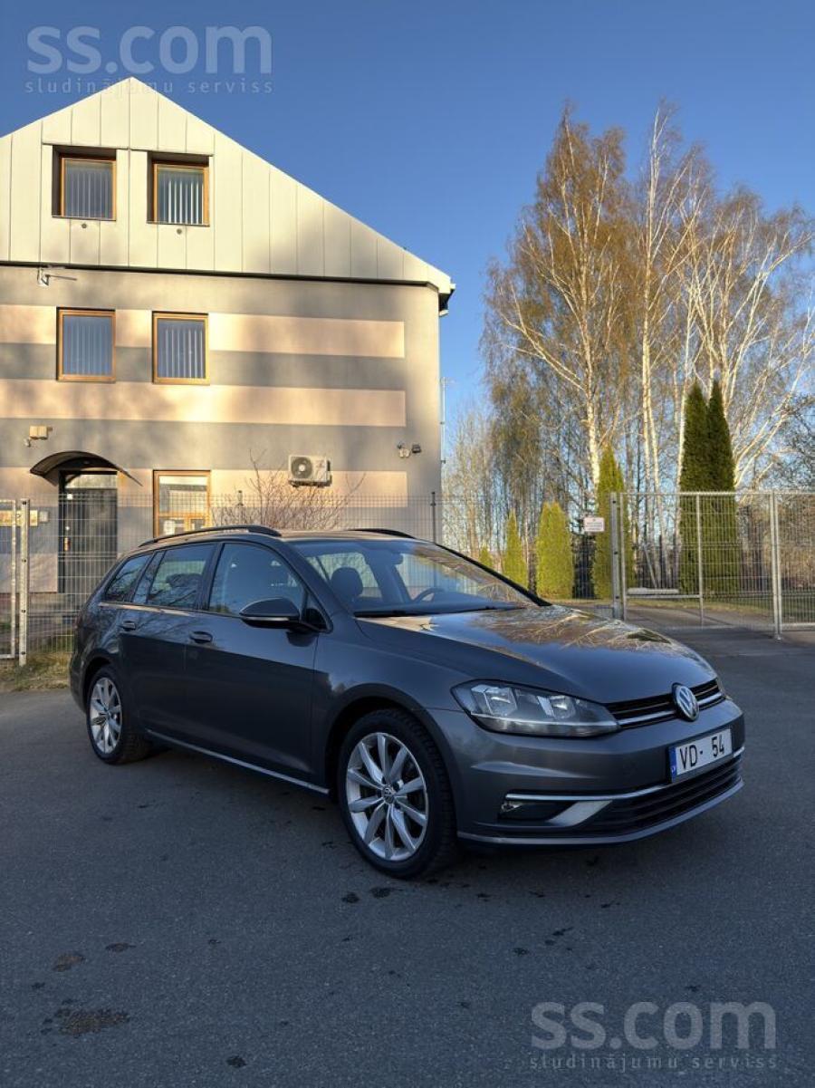 Pelēks Volkswagen Golf 2017 Rīga, ar dzinēja tilpumu 1.40 L un nobraukumu 259 tūkst. km par 8454 €, foto 1 vietnē AUTOMOTO.COM.LV