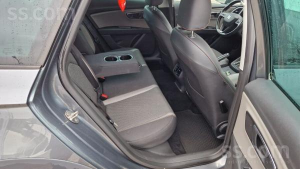Grey Volkswagen Golf 2017 in Jelgava, with an engine capacity of 2.00 L and mileage of 245 thousand km for 9700 €, photo 8 on AUTOMOTO.COM.LV