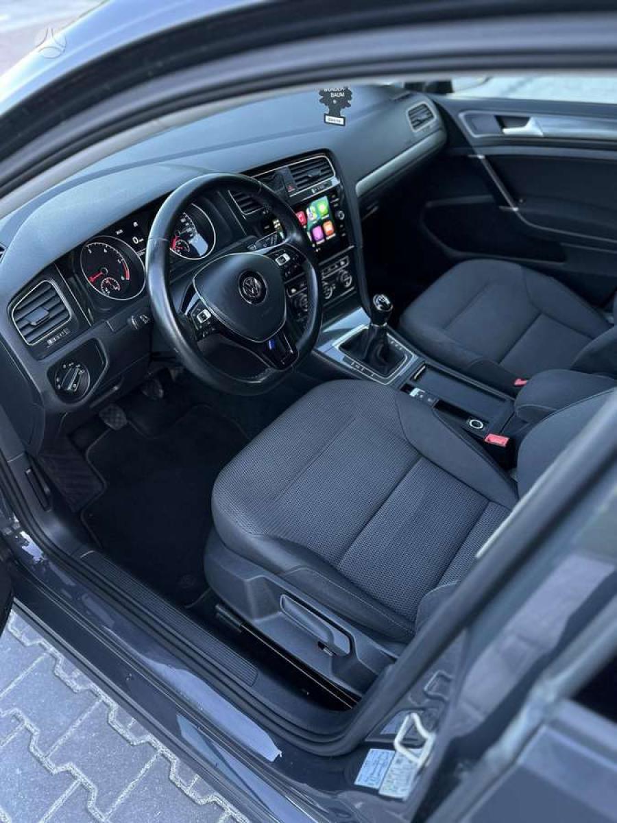 Pelēks Volkswagen Golf 2017 Viļņa, ar dzinēja tilpumu 1.60 L un nobraukumu 202 tūkst. km par 8500 €, foto 16 vietnē AUTOMOTO.COM.LV