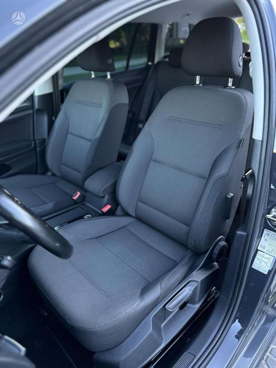 Pelēks Volkswagen Golf 2017 Viļņa, ar dzinēja tilpumu 1.60 L un nobraukumu 202 tūkst. km par 8500 €, foto 17 vietnē AUTOMOTO.COM.LV