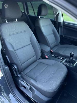 Pelēks Volkswagen Golf 2017 Viļņa, ar dzinēja tilpumu 1.60 L un nobraukumu 202 tūkst. km par 8500 €, foto 24 vietnē AUTOMOTO.COM.LV