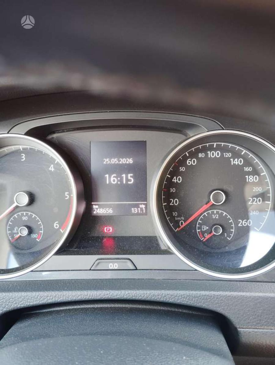 Pelēks Volkswagen Golf 2017 Kauņa, ar dzinēja tilpumu 1.60 L un nobraukumu 249 tūkst. km par 7000 €, foto 9 vietnē AUTOMOTO.COM.LV