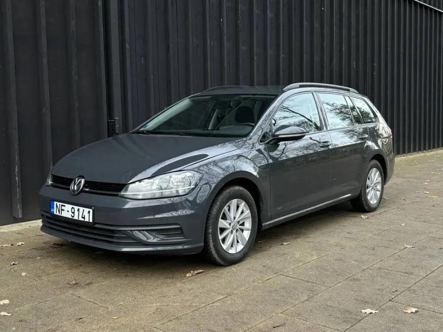 Pelēks Volkswagen Golf 2017 Rīga, ar dzinēja tilpumu 1.00 L un nobraukumu 174 tūkst. km par 7900 €, foto 1 vietnē AUTOMOTO.COM.LV