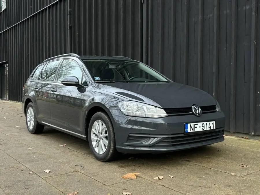 Pelēks Volkswagen Golf 2017 Rīga, ar dzinēja tilpumu 1.00 L un nobraukumu 174 tūkst. km par 7900 €, foto 3 vietnē AUTOMOTO.COM.LV