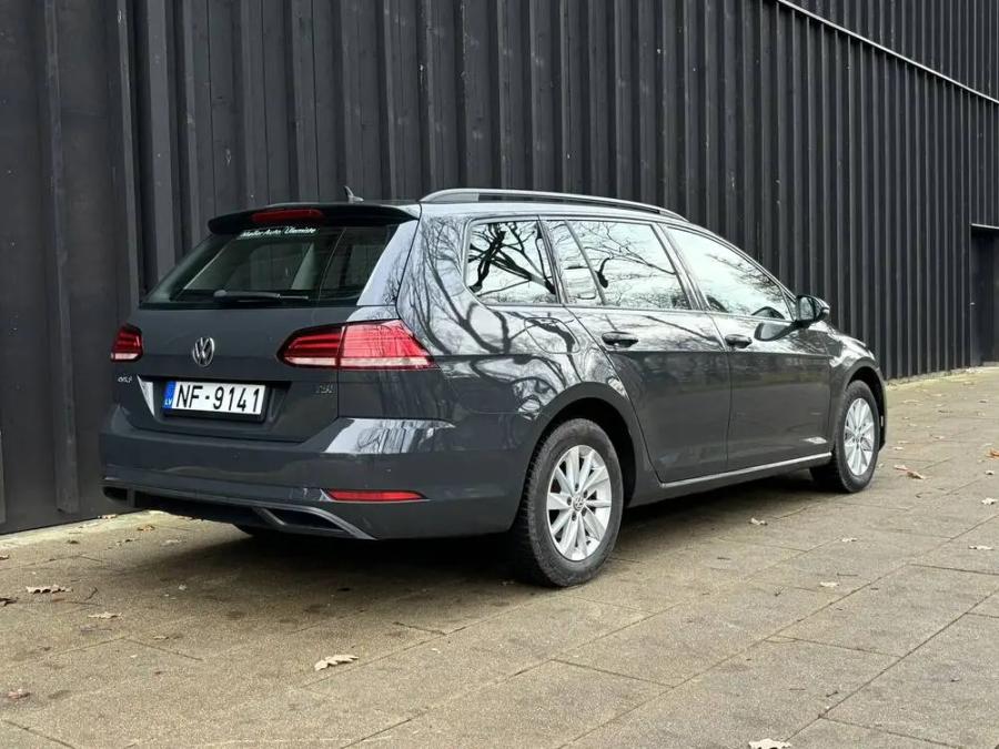 Pelēks Volkswagen Golf 2017 Rīga, ar dzinēja tilpumu 1.00 L un nobraukumu 174 tūkst. km par 7900 €, foto 4 vietnē AUTOMOTO.COM.LV