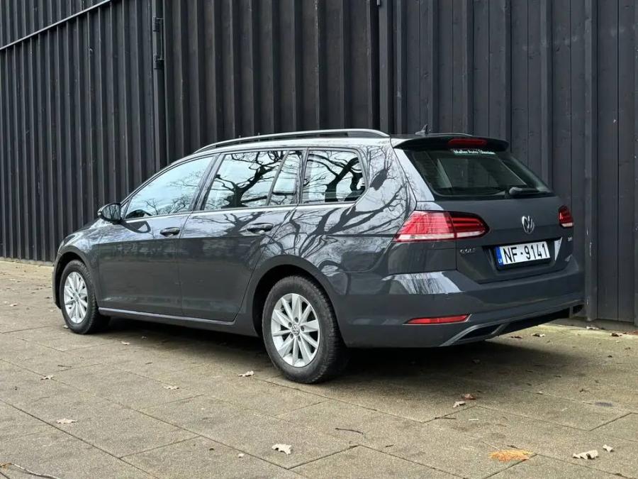 Pelēks Volkswagen Golf 2017 Rīga, ar dzinēja tilpumu 1.00 L un nobraukumu 174 tūkst. km par 7900 €, foto 5 vietnē AUTOMOTO.COM.LV