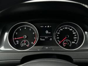 Pelēks Volkswagen Golf 2017 Rīga, ar dzinēja tilpumu 1.00 L un nobraukumu 174 tūkst. km par 7900 €, foto 13 vietnē AUTOMOTO.COM.LV