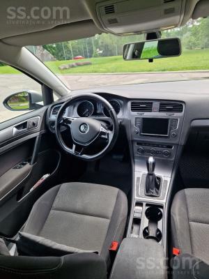 Pelēks Volkswagen Golf 2017 Rīga, ar dzinēja tilpumu 1.40 L un nobraukumu 268 tūkst. km par 6600 €, foto 4 vietnē AUTOMOTO.COM.LV