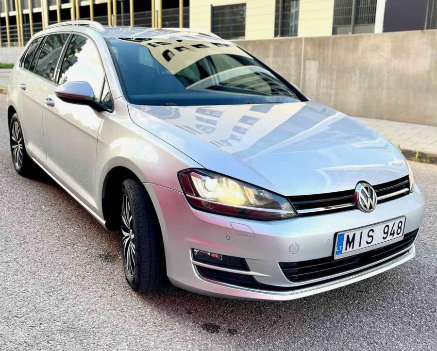 Grey Volkswagen Golf 2017 in Vilnius, with an engine capacity of 1.60 L and mileage of 175 thousand km for 7800 €, photo 4 on AUTOMOTO.COM.LV