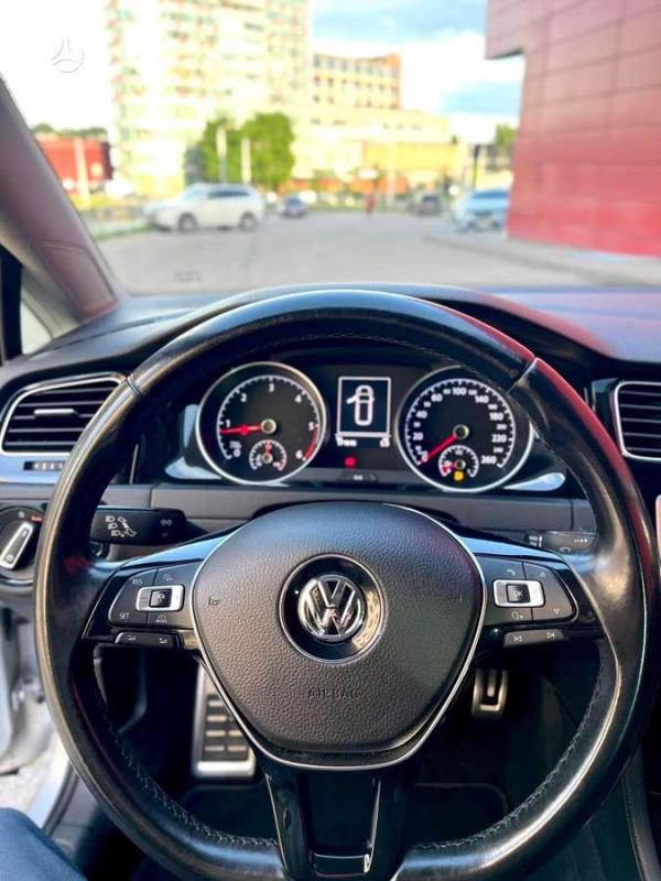 Grey Volkswagen Golf 2017 in Vilnius, with an engine capacity of 1.60 L and mileage of 175 thousand km for 7800 €, photo 7 on AUTOMOTO.COM.LV