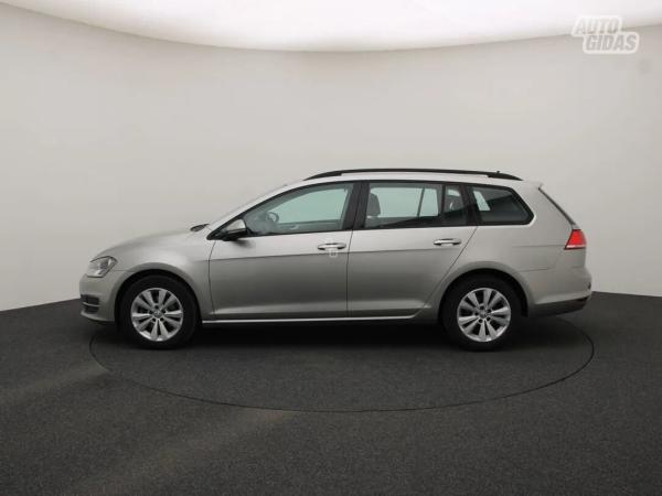 Grey Volkswagen Golf 2017 in Vilnius, with an engine capacity of 1.60 L and mileage of 171 thousand km for 8399 €, photo 6 on AUTOMOTO.COM.LV