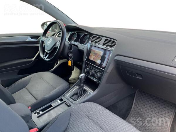 Pelēks Volkswagen Golf 2017 Rīga, ar dzinēja tilpumu 1.60 L un nobraukumu 178 tūkst. km par 9900 €, foto 6 vietnē AUTOMOTO.COM.LV