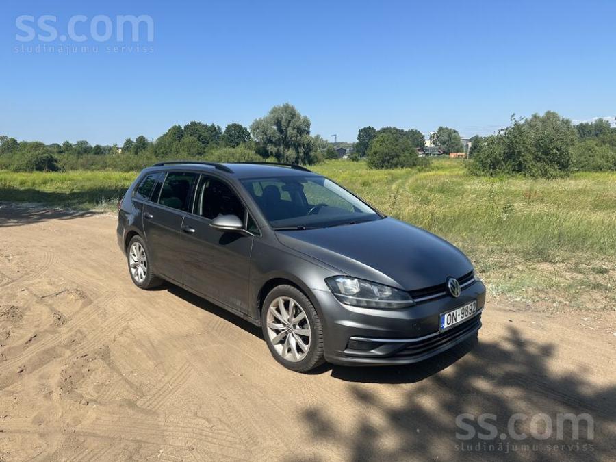 Grey Volkswagen Golf 2017 in Riga, with an engine capacity of 1.40 L and mileage of 261 thousand km for 6990 €, photo 3 on AUTOMOTO.COM.LV