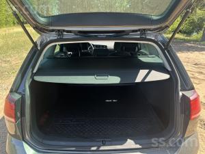 Grey Volkswagen Golf 2017 in Riga, with an engine capacity of 1.40 L and mileage of 261 thousand km for 6990 €, photo 18 on AUTOMOTO.COM.LV