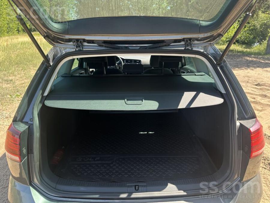 Grey Volkswagen Golf 2017 in Riga, with an engine capacity of 1.40 L and mileage of 261 thousand km for 6990 €, photo 18 on AUTOMOTO.COM.LV