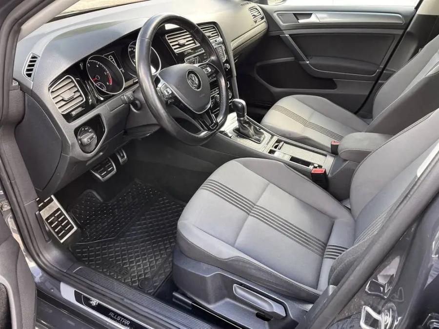 Pelēks Volkswagen Golf 2017 Sigulda, ar dzinēja tilpumu 1.60 L un nobraukumu 185 tūkst. km par 10990 €, foto 20 vietnē AUTOMOTO.COM.LV