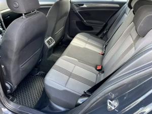 Pelēks Volkswagen Golf 2017 Sigulda, ar dzinēja tilpumu 1.60 L un nobraukumu 185 tūkst. km par 10990 €, foto 23 vietnē AUTOMOTO.COM.LV
