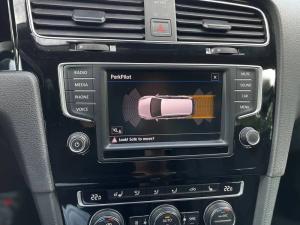 Pelēks Volkswagen Golf 2017 Sigulda, ar dzinēja tilpumu 1.60 L un nobraukumu 185 tūkst. km par 10990 €, foto 31 vietnē AUTOMOTO.COM.LV