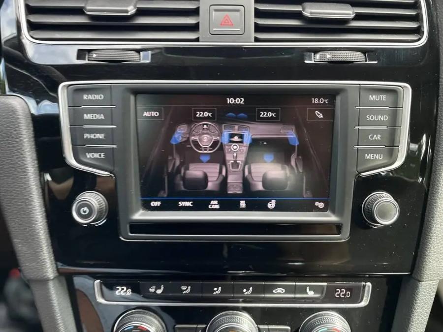 Pelēks Volkswagen Golf 2017 Sigulda, ar dzinēja tilpumu 1.60 L un nobraukumu 185 tūkst. km par 10990 €, foto 32 vietnē AUTOMOTO.COM.LV