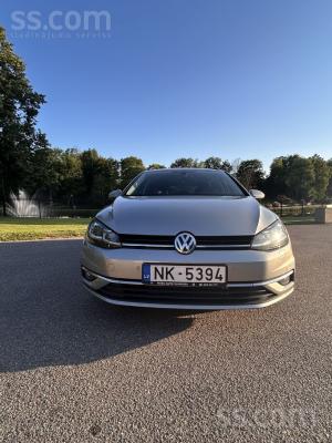 Grey Volkswagen Golf 2017 in Valmiera, with an engine capacity of 1.60 L and mileage of 260 thousand km for 8300 €, photo 4 on AUTOMOTO.COM.LV