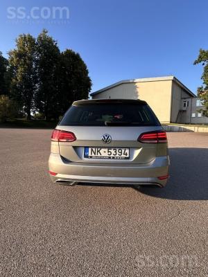 Grey Volkswagen Golf 2017 in Valmiera, with an engine capacity of 1.60 L and mileage of 260 thousand km for 8300 €, photo 5 on AUTOMOTO.COM.LV