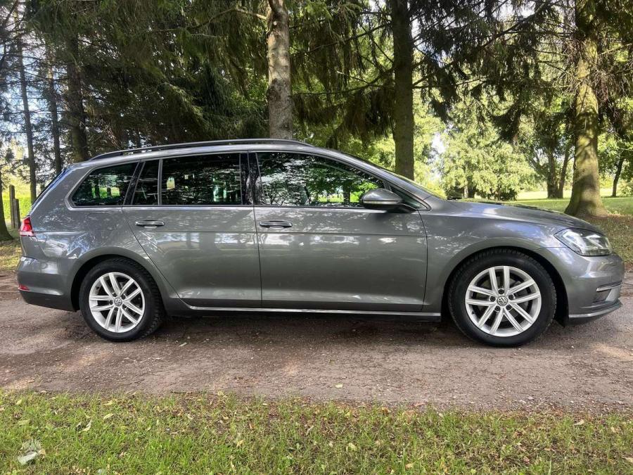 Pelēks Volkswagen Golf 2017 Vilkaviškis, ar dzinēja tilpumu 1.60 L un nobraukumu 161 tūkst. km par 9450 €, foto 4 vietnē AUTOMOTO.COM.LV