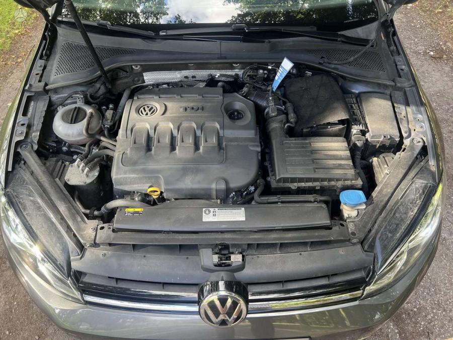 Pelēks Volkswagen Golf 2017 Vilkaviškis, ar dzinēja tilpumu 1.60 L un nobraukumu 161 tūkst. km par 9450 €, foto 17 vietnē AUTOMOTO.COM.LV