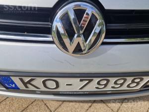 Pelēks Volkswagen Golf 2017 Rīga, ar dzinēja tilpumu 1.60 L un nobraukumu 180 tūkst. km par 7990 €, foto 7 vietnē AUTOMOTO.COM.LV