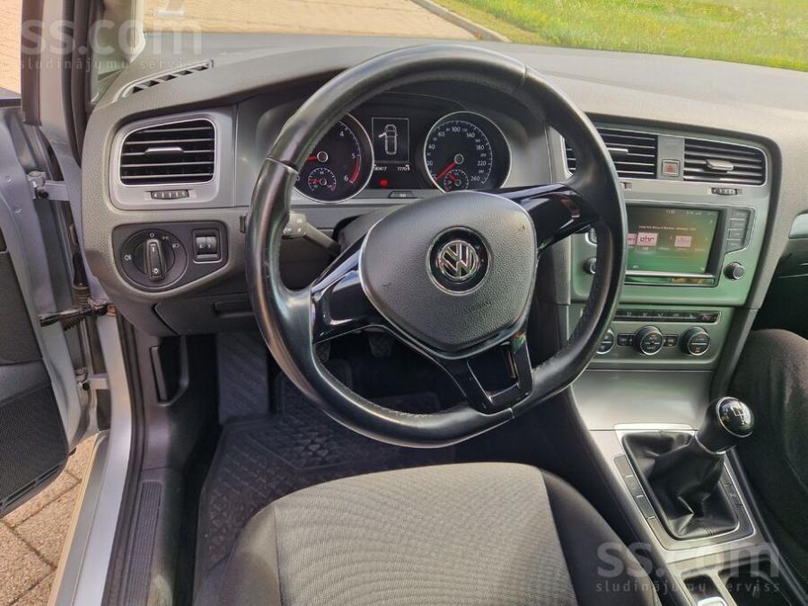 Pelēks Volkswagen Golf 2017 Rīga, ar dzinēja tilpumu 1.60 L un nobraukumu 180 tūkst. km par 7990 €, foto 12 vietnē AUTOMOTO.COM.LV