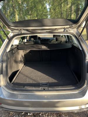 Pelēks Volkswagen Golf 2017 Tallina, ar dzinēja tilpumu 1.60 L un nobraukumu 299 tūkst. km par 8900 €, foto 6 vietnē AUTOMOTO.COM.LV