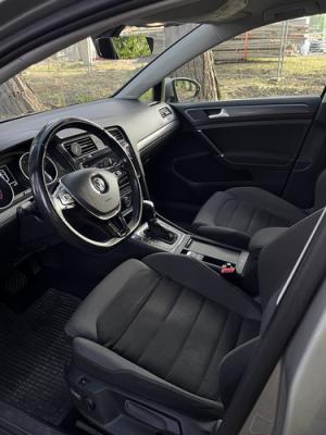Pelēks Volkswagen Golf 2017 Tallina, ar dzinēja tilpumu 1.60 L un nobraukumu 299 tūkst. km par 8900 €, foto 7 vietnē AUTOMOTO.COM.LV