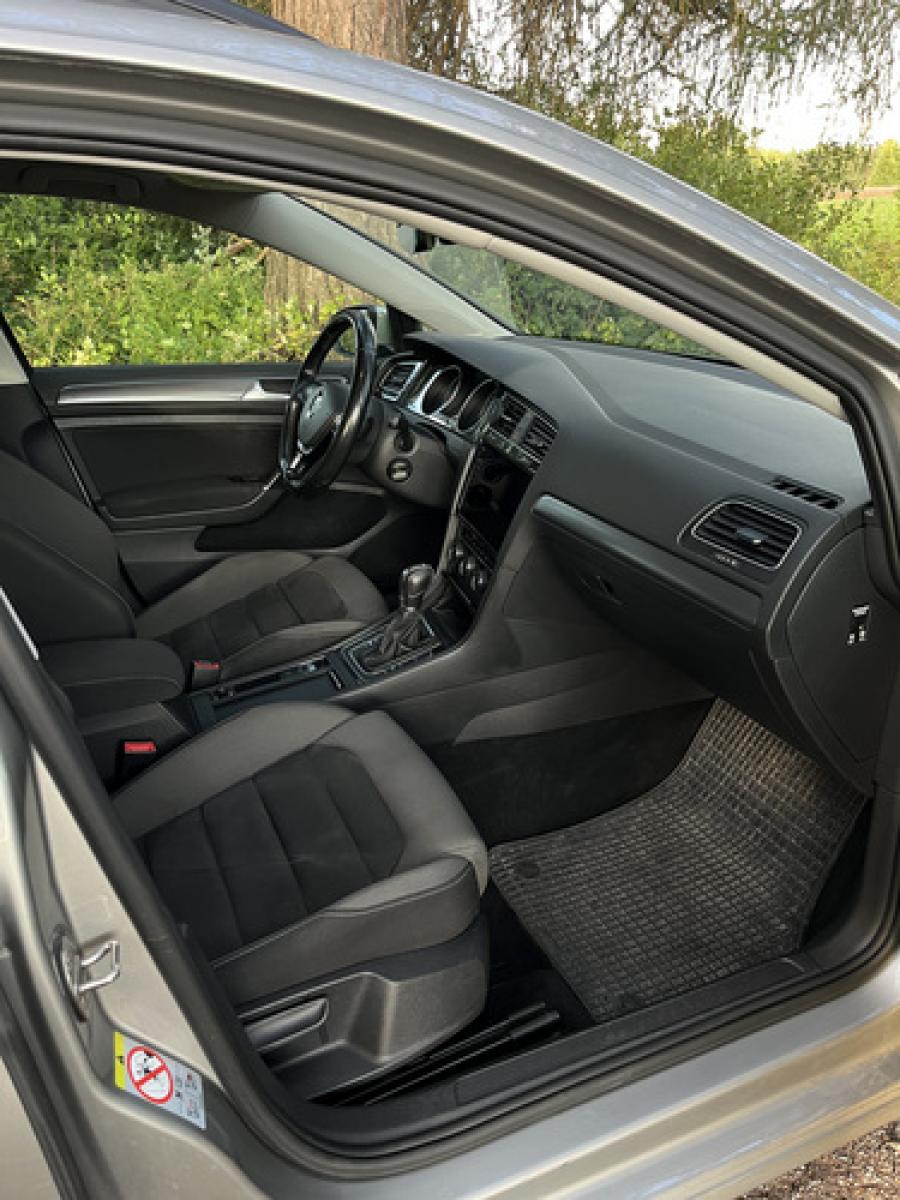 Pelēks Volkswagen Golf 2017 Tallina, ar dzinēja tilpumu 1.60 L un nobraukumu 299 tūkst. km par 8900 €, foto 8 vietnē AUTOMOTO.COM.LV