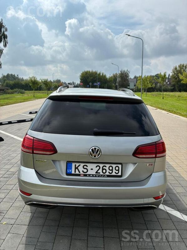Grey Volkswagen Golf 2017 in Riga, with an engine capacity of 1.60 L and mileage of 209 thousand km for 5300 €, photo 4 on AUTOMOTO.COM.LV