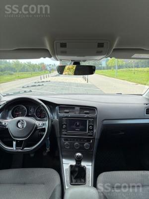 Grey Volkswagen Golf 2017 in Riga, with an engine capacity of 1.60 L and mileage of 209 thousand km for 5300 €, photo 7 on AUTOMOTO.COM.LV