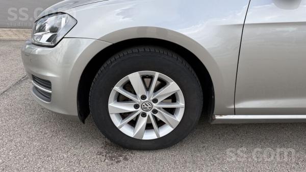 Grey Volkswagen Golf 2017 in Riga, with an engine capacity of 1.40 L and mileage of 271 thousand km for 4500 €, photo 7 on AUTOMOTO.COM.LV