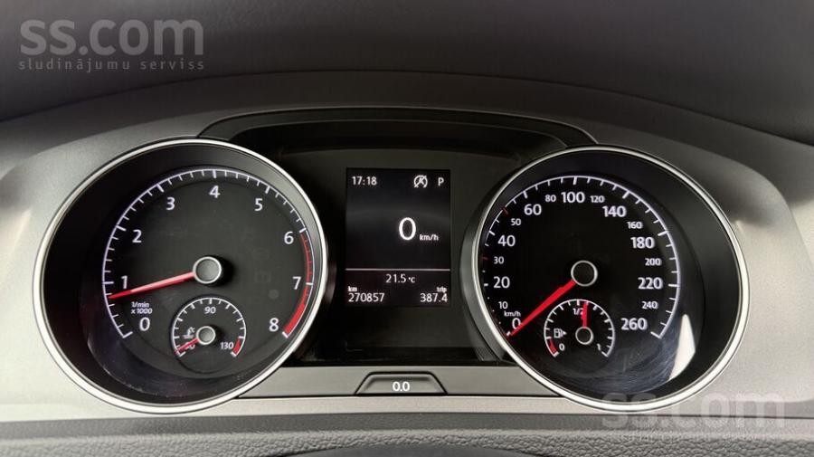 Grey Volkswagen Golf 2017 in Riga, with an engine capacity of 1.40 L and mileage of 271 thousand km for 4500 €, photo 19 on AUTOMOTO.COM.LV