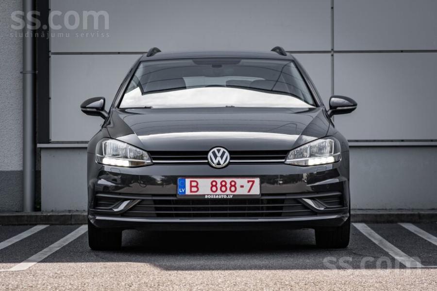 Grey Volkswagen Golf 2017 in Riga, with an engine capacity of 1.60 L and mileage of 160 thousand km for 9500 €, photo 4 on AUTOMOTO.COM.LV