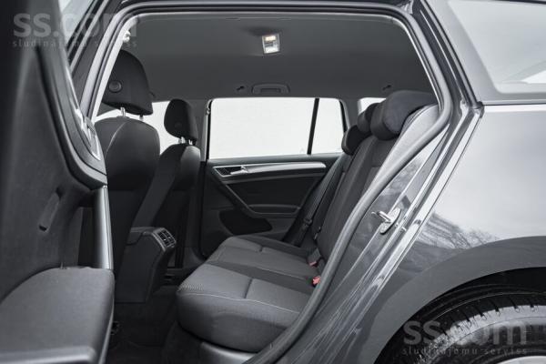 Grey Volkswagen Golf 2017 in Riga, with an engine capacity of 1.60 L and mileage of 160 thousand km for 9500 €, photo 10 on AUTOMOTO.COM.LV