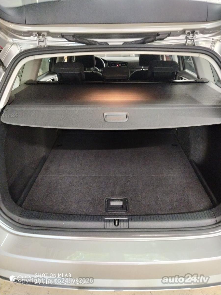 Grey Volkswagen Golf 2017 in Tallinn, with an engine capacity of 1.60 L and mileage of 263 thousand km for 7390 €, photo 19 on AUTOMOTO.COM.LV