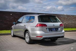 Pelēks Volkswagen Golf 2017 Marijampole, ar dzinēja tilpumu 1.60 L un nobraukumu 230 tūkst. km par 7900 €, foto 6 vietnē AUTOMOTO.COM.LV