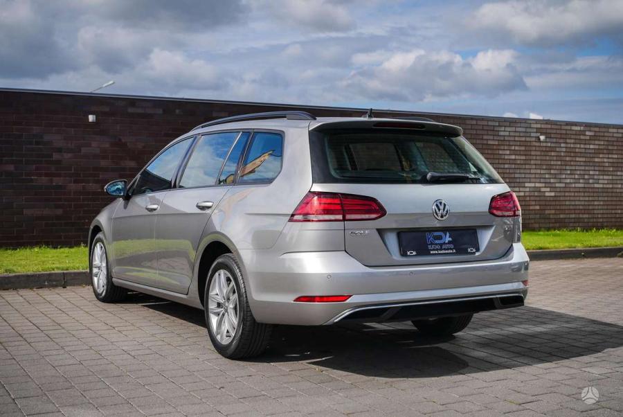 Pelēks Volkswagen Golf 2017 Marijampole, ar dzinēja tilpumu 1.60 L un nobraukumu 230 tūkst. km par 7900 €, foto 6 vietnē AUTOMOTO.COM.LV