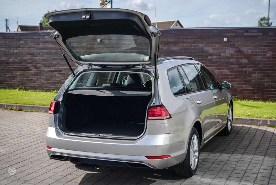 Pelēks Volkswagen Golf 2017 Marijampole, ar dzinēja tilpumu 1.60 L un nobraukumu 230 tūkst. km par 7900 €, foto 9 vietnē AUTOMOTO.COM.LV