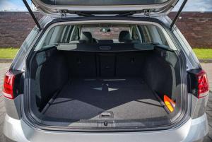 Pelēks Volkswagen Golf 2017 Marijampole, ar dzinēja tilpumu 1.60 L un nobraukumu 230 tūkst. km par 7900 €, foto 10 vietnē AUTOMOTO.COM.LV